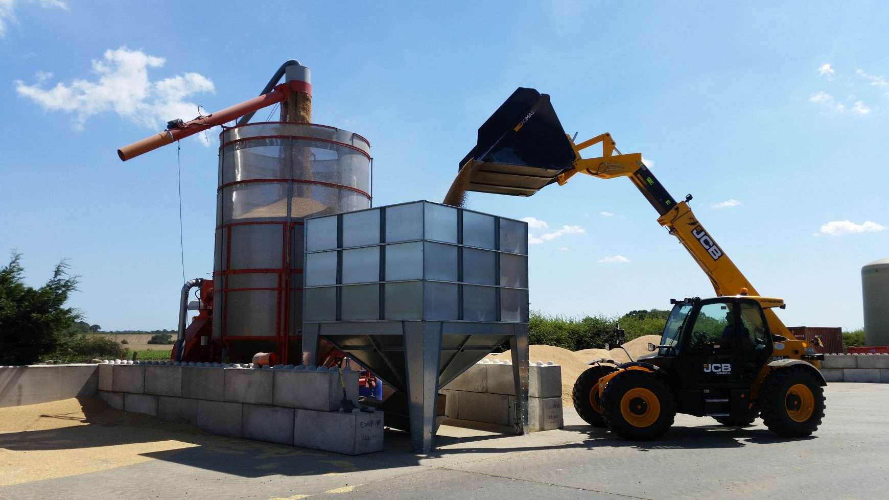 Master Farm Services | First In The Field: Mobile & Static Grain Driers ...