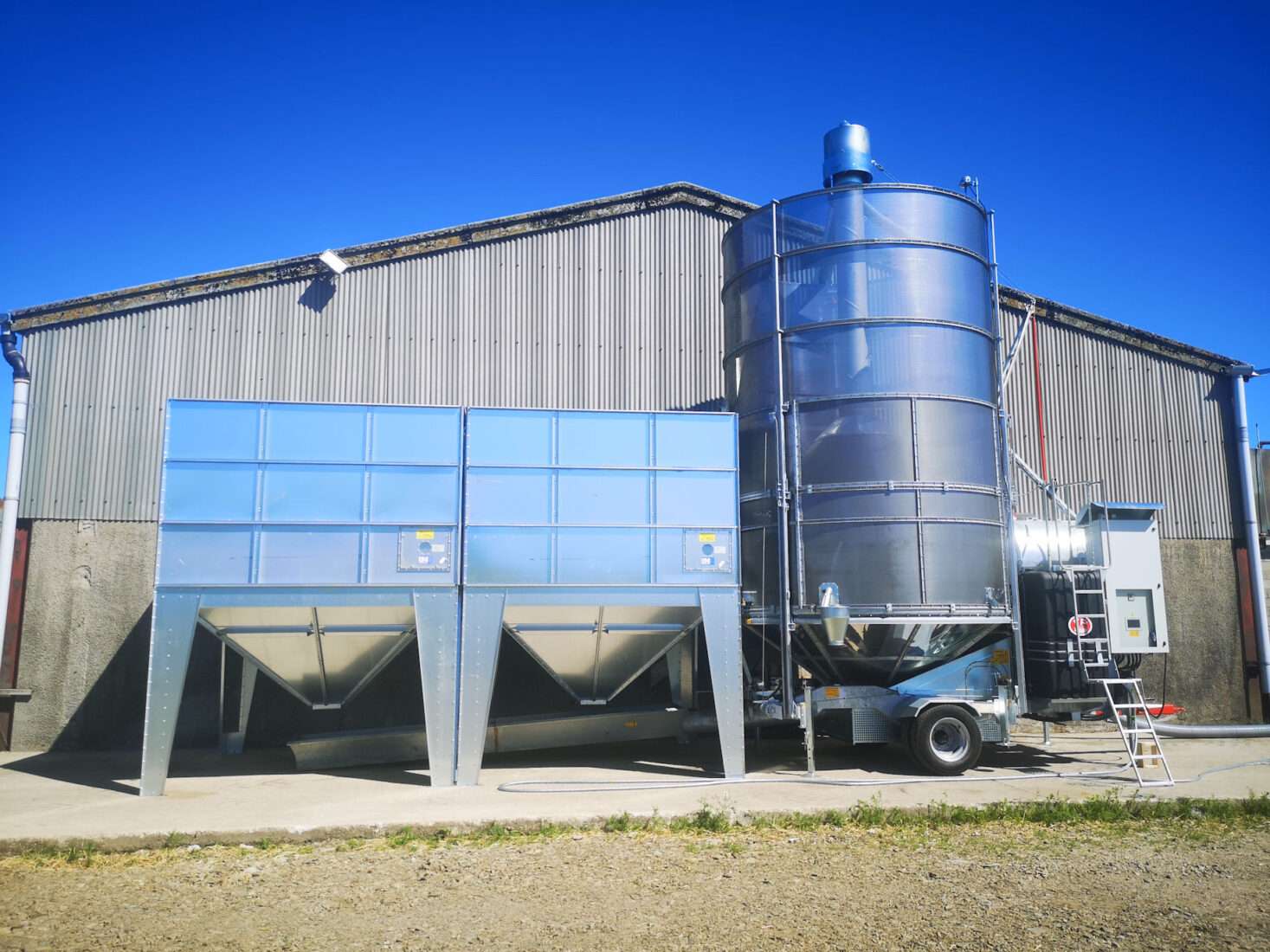 Master Farm Services | First In The Field: Mobile & Static Grain Driers ...