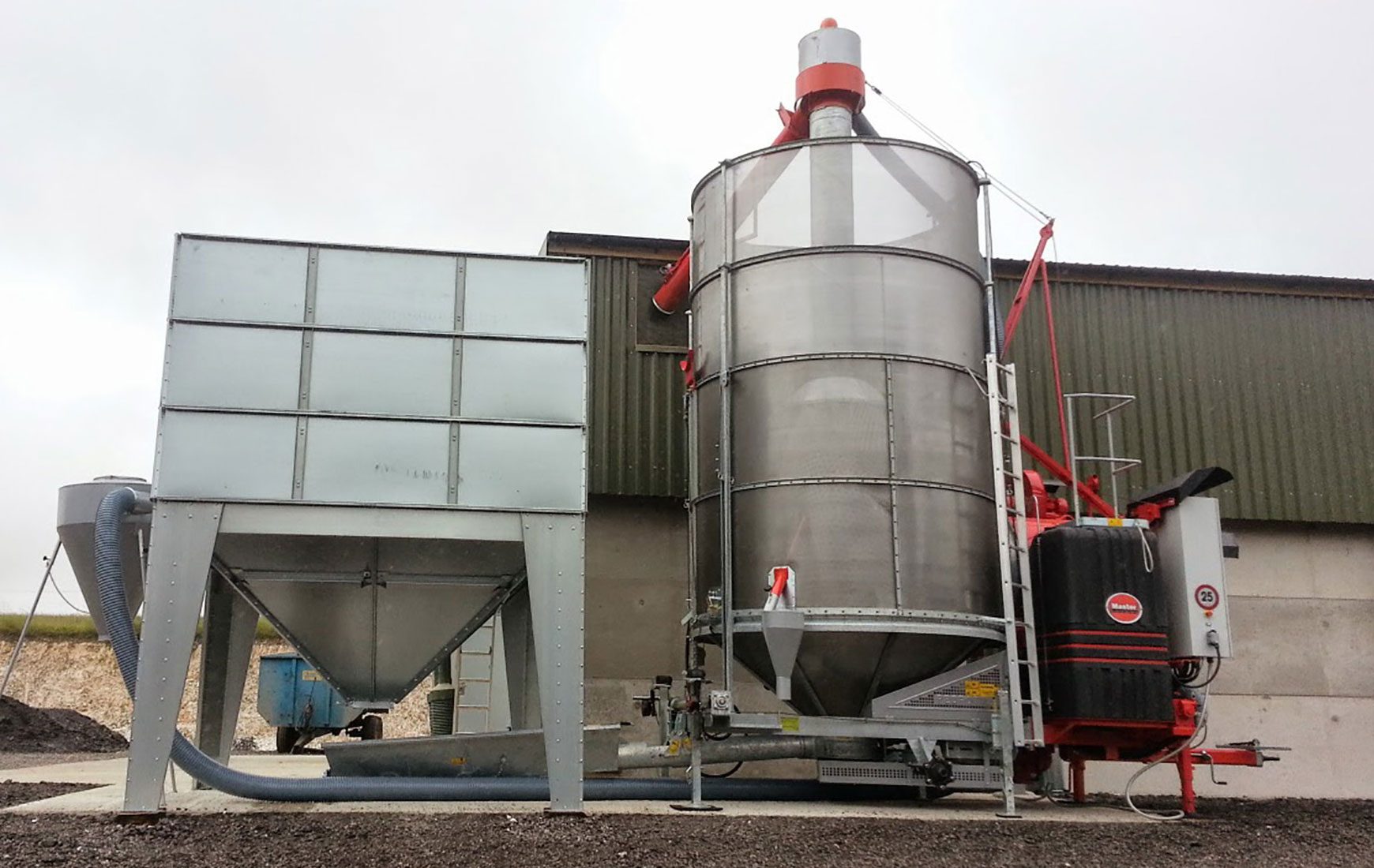 Master Farm Services | First In The Field: Mobile & Static Grain Driers ...
